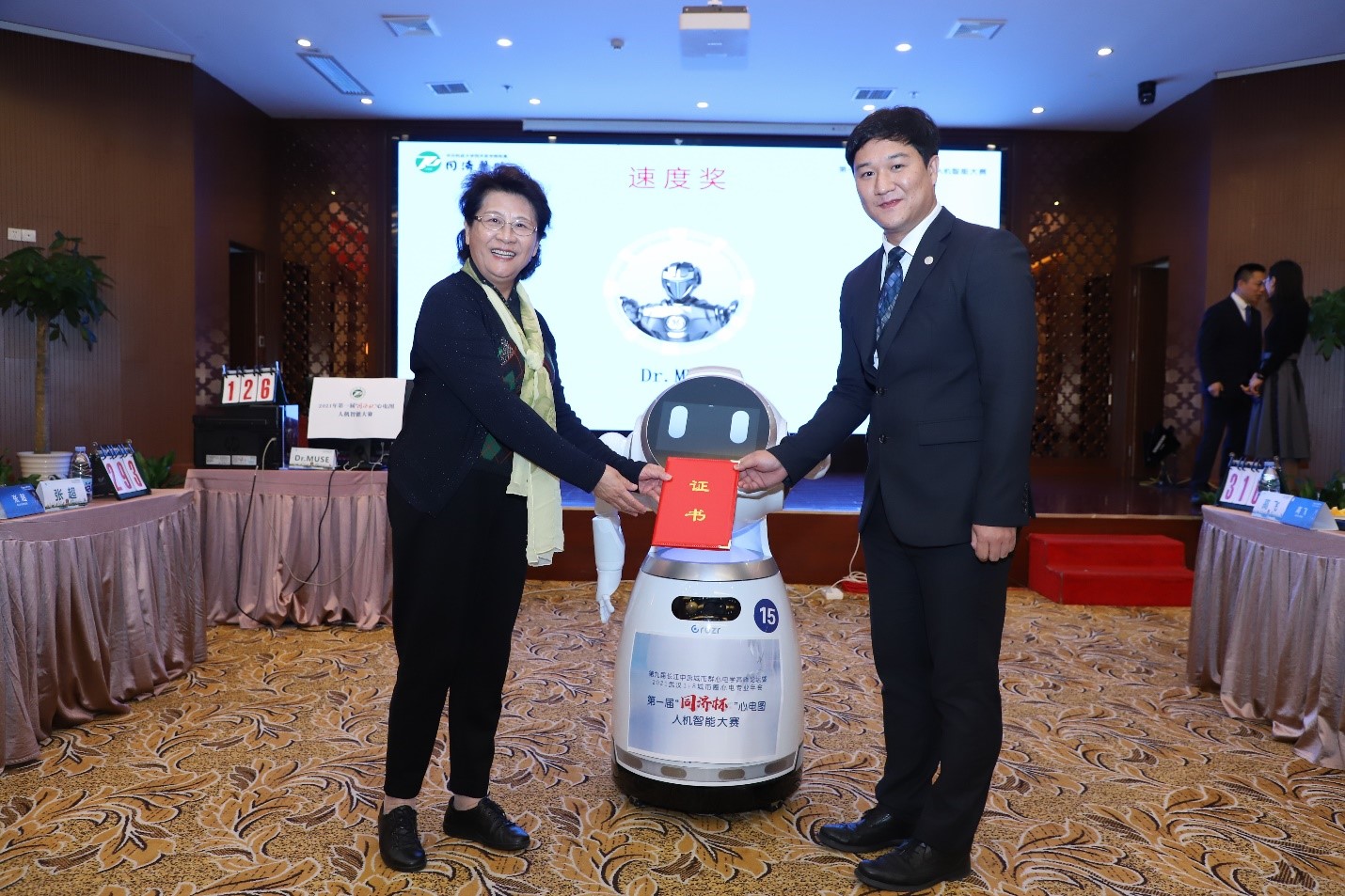 医趋势-优秀 | Dr.MUSE联手心内科医生共创健康未来